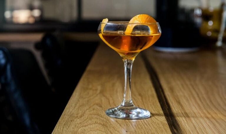 Manly Cocktails: 9 Mixed Drinks Every Man Must Try Once