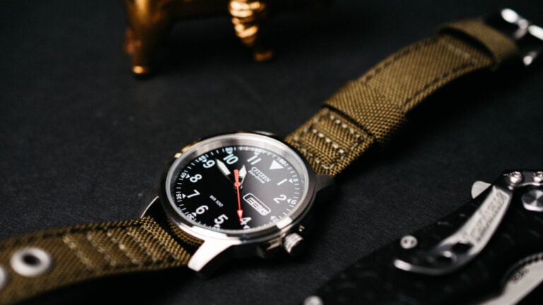 5 Best Field Watches Under $200 (2024): Everyday Timepieces