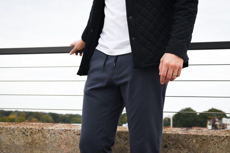 What to Wear on a Plane: A Guide for All Men in 2024